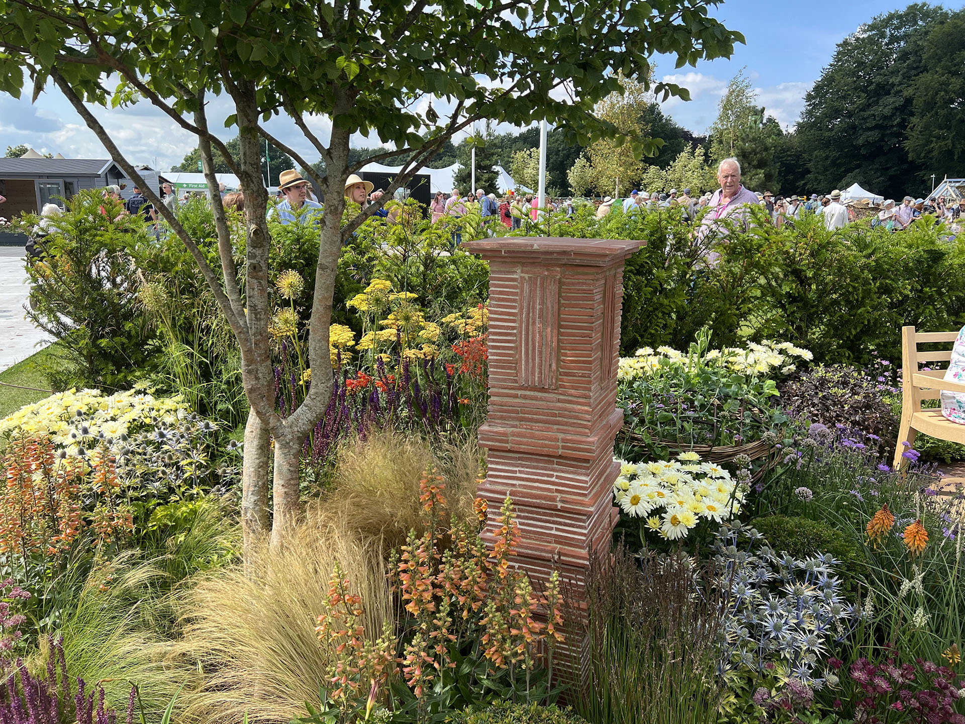 Ketley Brick Case Study - RHS Arts & Crafts show garden